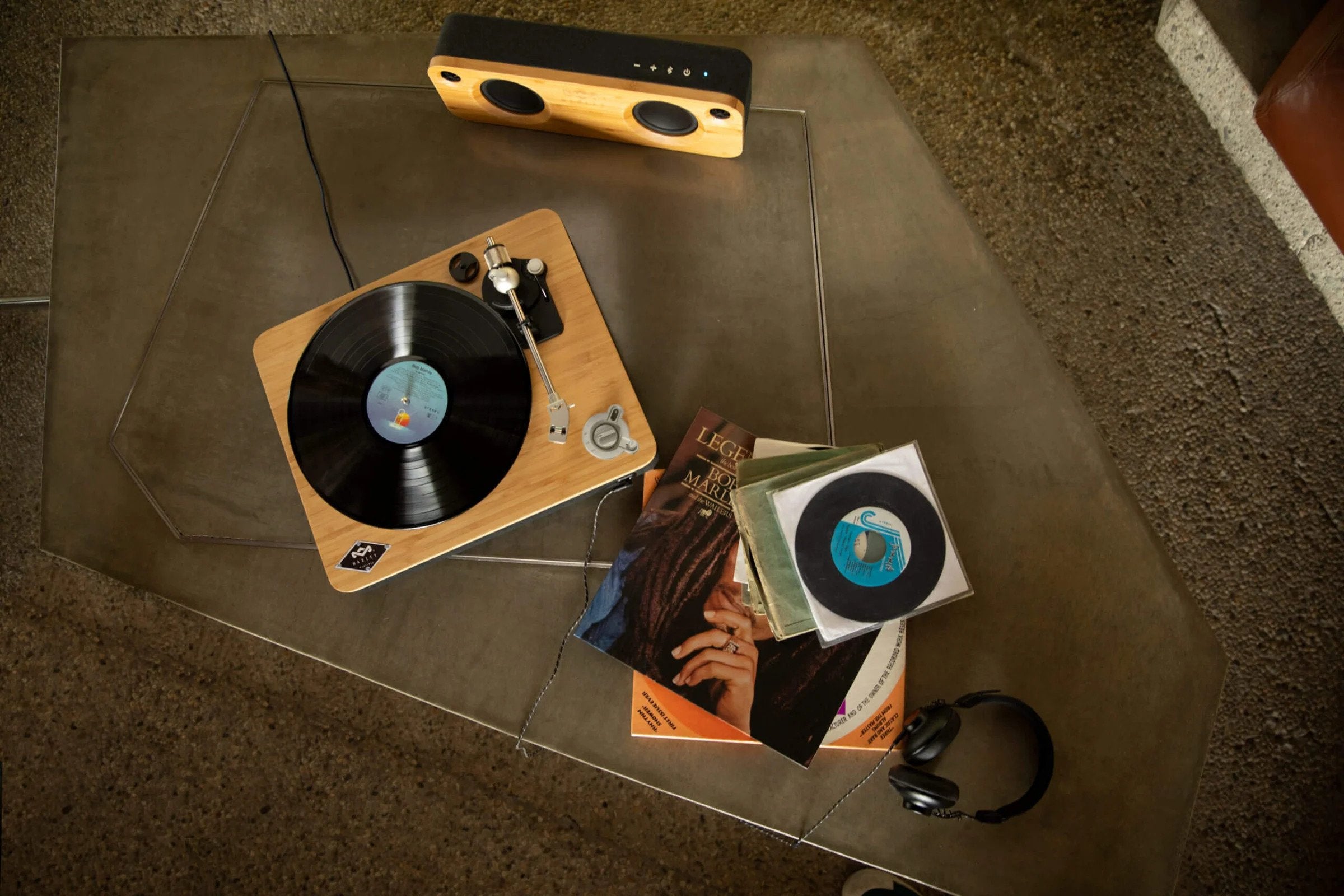 The Downsides Of Having A Record Player With Built-In Speakers – House ...